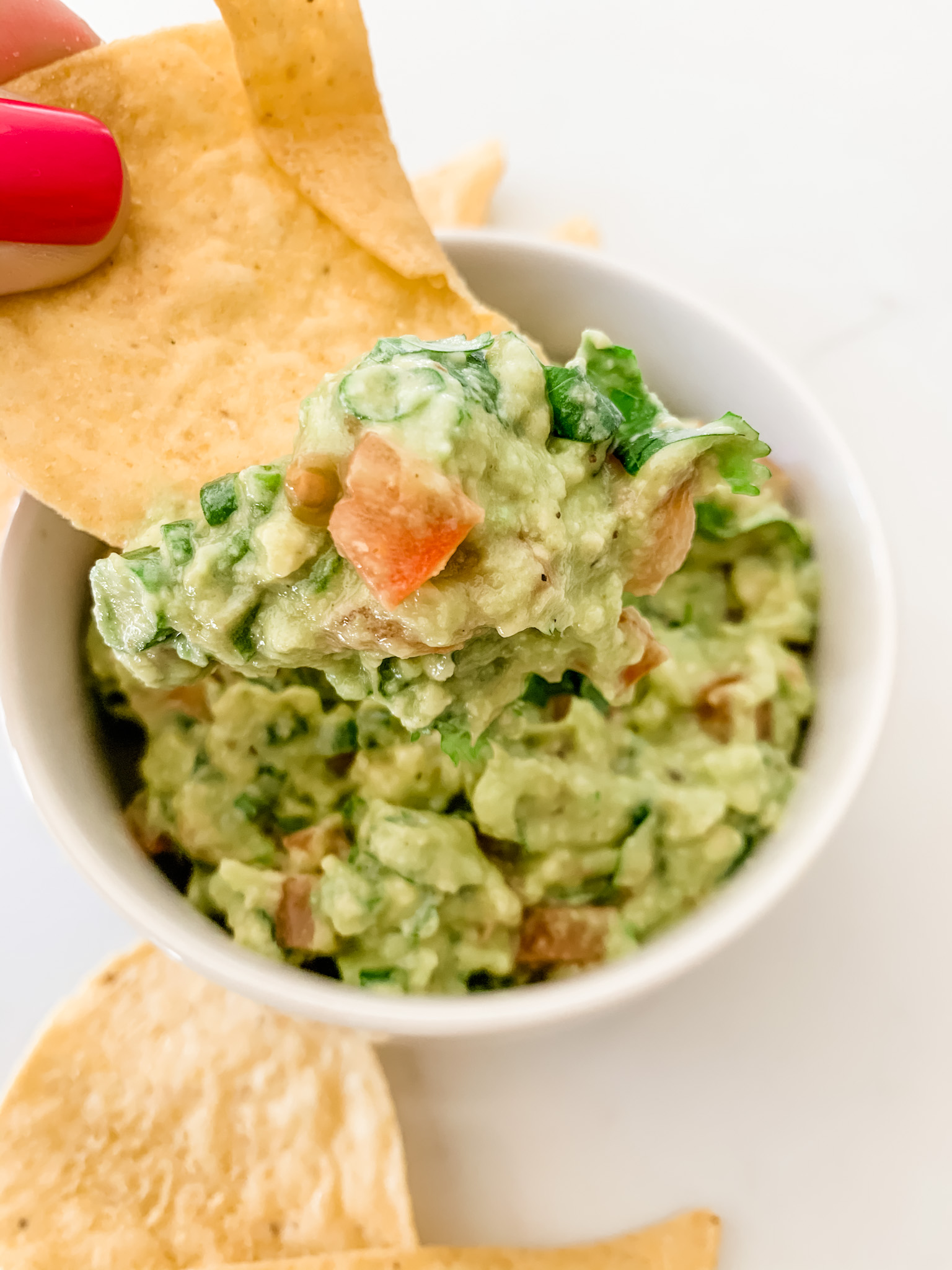 The Easiest Homemade Fresh Chunky Guacamole!