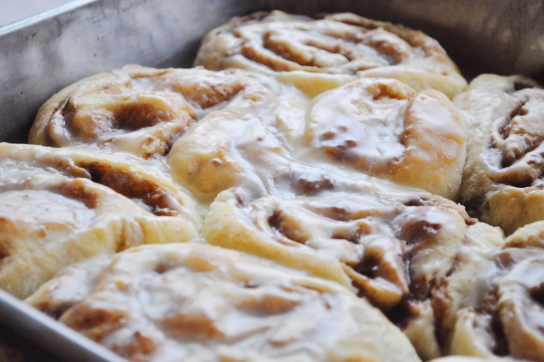 Quick Cinnamon Rolls - Clover Lane