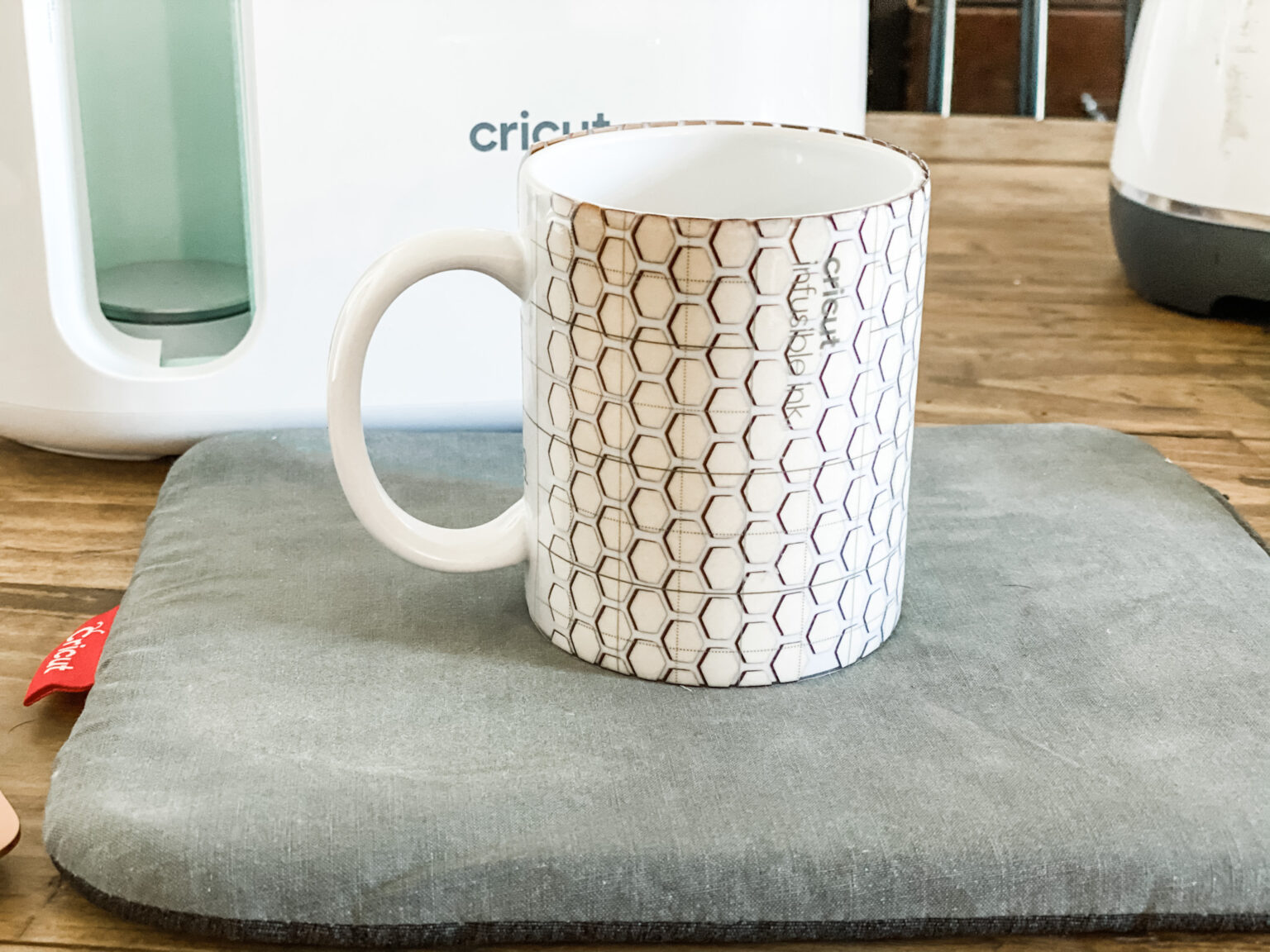 Clover Lane Blog - Easy and Adorable Personalized Mugs